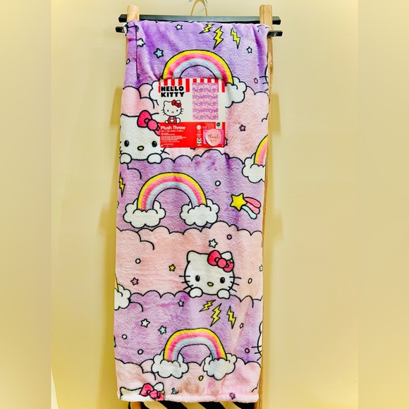 Hello Kitty | Bedding | New Hello Kitty Burlington Purple Rainbow Throw ...